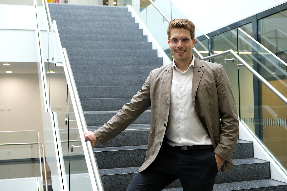 „Strategien gegen Fake News oder Online-Radikalisierung ...